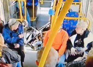 Очередной инцидент с участием пассажирского автобуса МАЗ в Смоленске ...